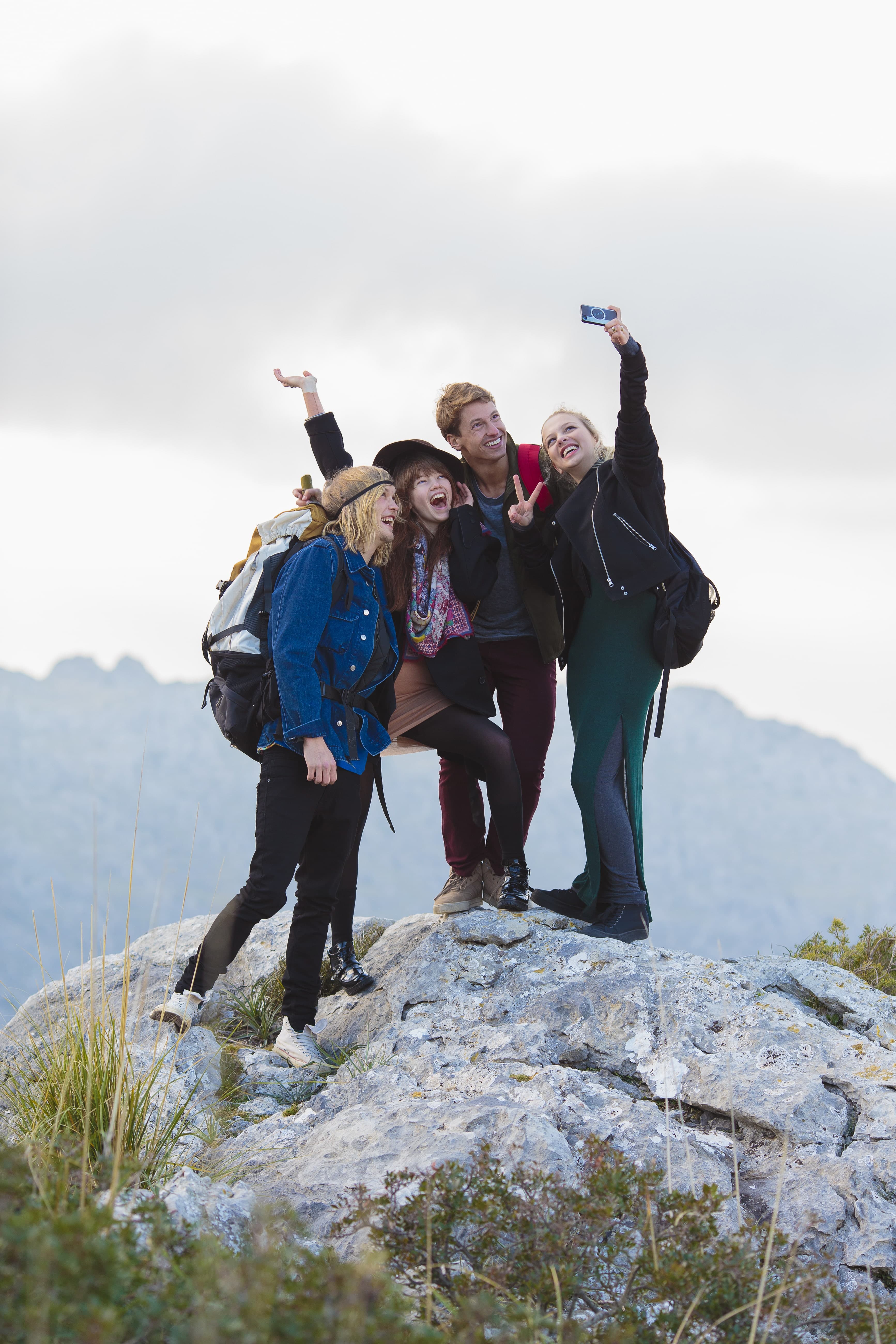 meeba social application for travelers - home